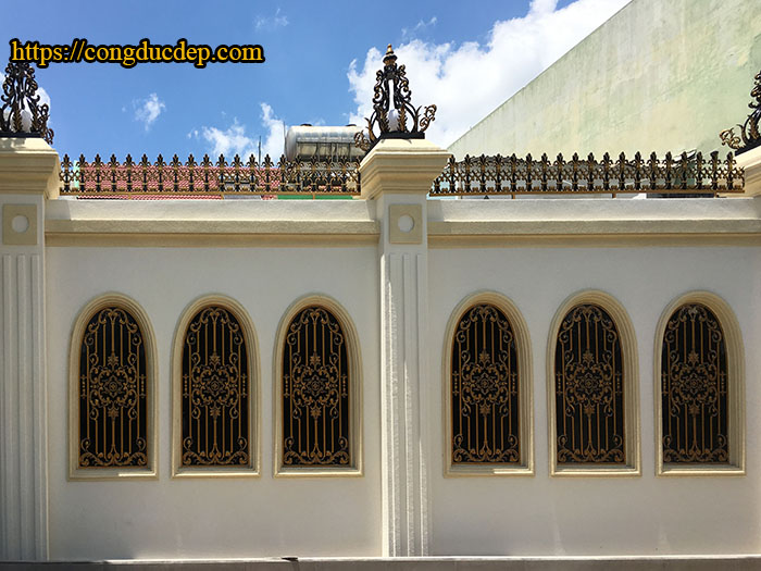 Mẫu hàng rào đẹp, tường rào đẹp đơn giản, thanh lịch, sang trọng